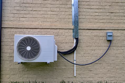 Comparing Central Air Conditioning Vs Ductless Mini Splits For Tampa
