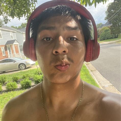 Aaron Aaronsback2025 Snapchat Stories Spotlight And Lenses