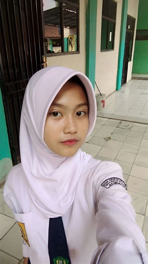 Pin Oleh Ronald Andhika Di Baju Untuk Dipakai Gadis Bersepeda Wanita