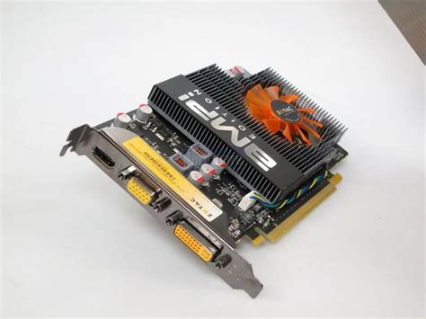 Test Geforce GT 240: Nvidias schnellste DirectX-10.1-Grafikkarte