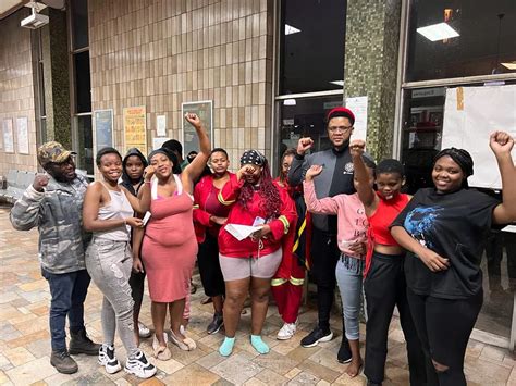 Watch Saps Arrest Students Shoot That Window There Ezitshisayo