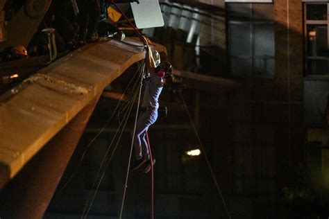 Photos Hong Kong Riot Police Lay Siege To University Occupied By