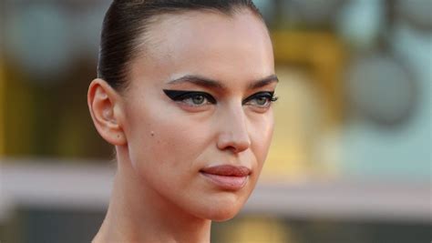 Irina Shayk Wygląda Olśniewająco I Bardzo Seksownie Po Powrocie Do