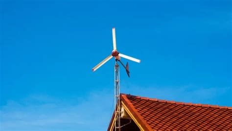 Nouveau Système éolien Pour économiser De Largent Sur Les Factures Rien Que Des Panneaux