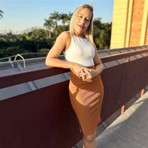Jennifer Silva Cantorajennifersilvaoficial • Threads Say More