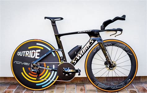 Giro Ditalia Pro Bike Remco Evenepoels Specialized S Works Shiv Dis