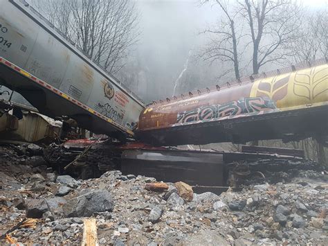 Hells Gate Train Derailment Province Of British Columbia