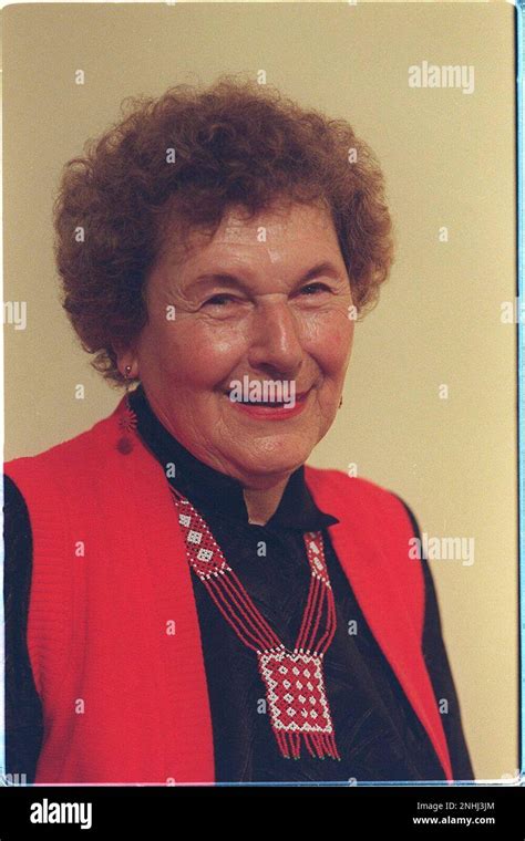 Focusgroup4 C 1jun97 Mn Michael Macor Betsy Blom Stallinger Member Of Focus Group On Debate Of