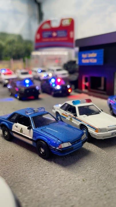 Greenlight Hot Pursuit Series 49 Rcmp Diecastmodels Greenlightcollectables Cops Random