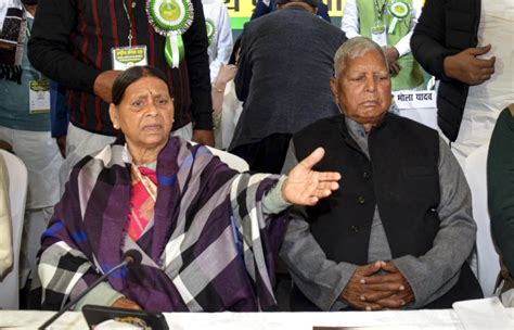 Tejashwi Yadavs Life In Danger Four Attempts Made To Kill Him Alleges Rabri Devi Bihar News