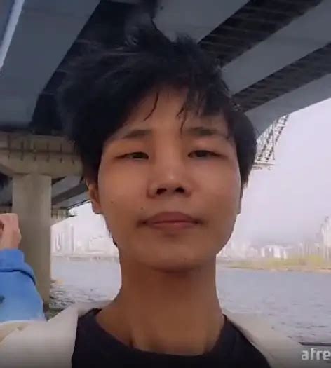 쌔끈한 야동 추천 좀 부탁드립니다