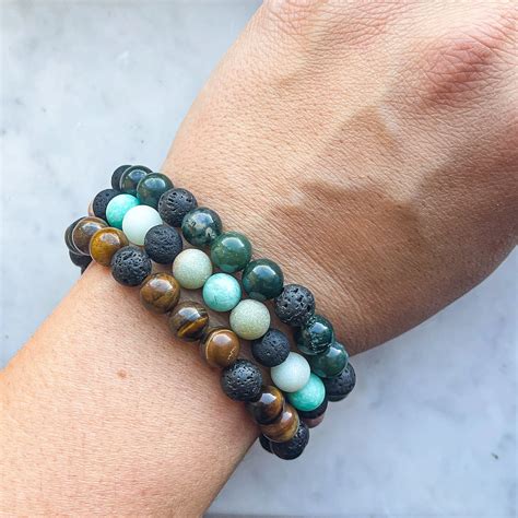 A Comprehensive Guide To Using Aromatherapy Jewelry Unlock The Healing