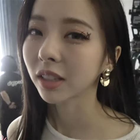 Lq Vivi Vivi Loona Gossip Girl Rebel Radio Rebel