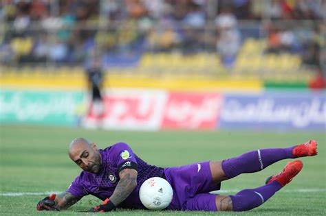 ‎روزبه سینکی‎ ‎درجه سرهنگی نمیاره 🎖️🥇😉‎ Instagram