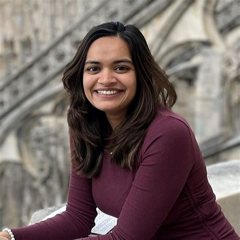 Urja Zaveri Twitter Linktree