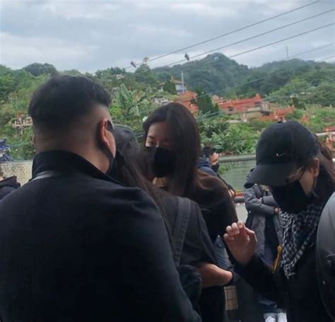 有情有义！隋棠罕现身为姚元浩亡母上香，嫁华裔富商四年抱仨 新加坡新闻