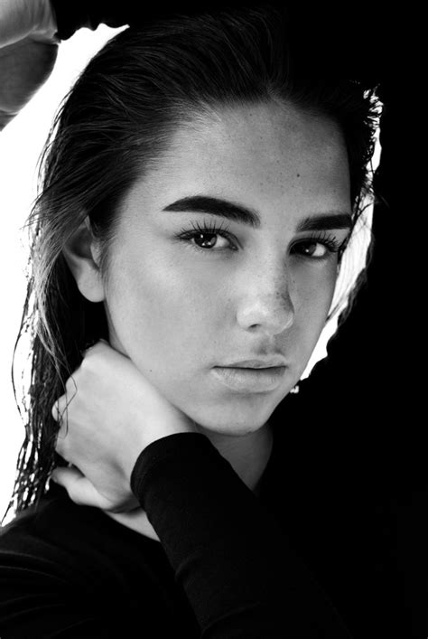 Roos H Network Model Agency