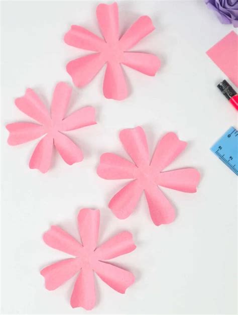 کاردستی گل رز کاغذی با آموزش تصویری