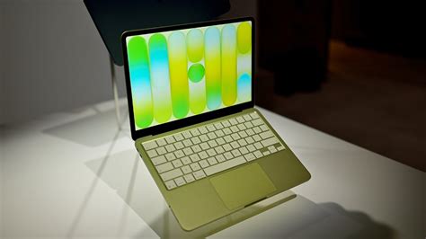 Is The Macbook Neo A Hit