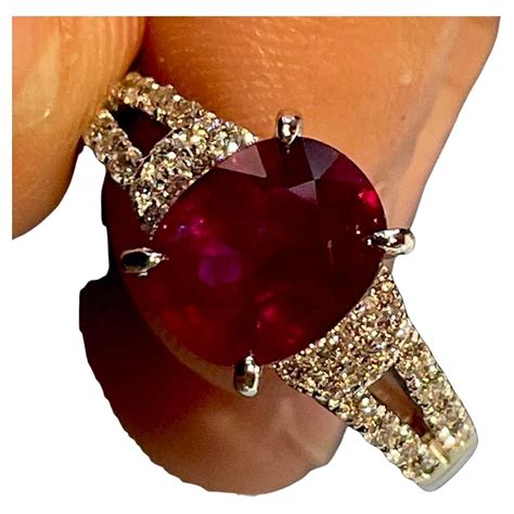 Tdugr Certfied Ruby Ring 237 Carats For Sale At 1stdibs
