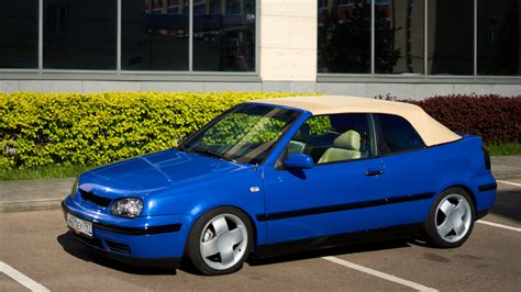 Volkswagen Golf Cabriolet Mk4 1 6 бензиновый 1998 Blue Beige на Drive2