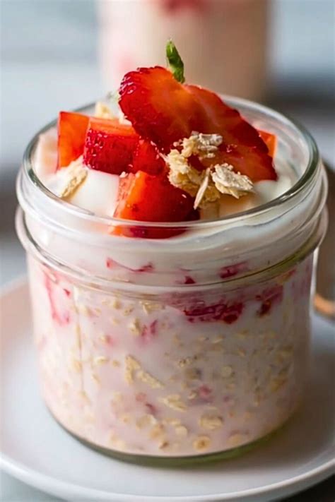 Strawberry Cheesecake Overnight Oats Ava Chef Life
