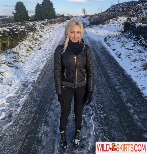 Emma Louise Jones Eljonesuk Emmyjones Nude Onlyfans Instagram