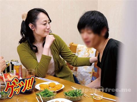 [hd][giro 012] 四十路主婦をマジ口説き盗撮。宅飲みヤリコン中出しsex High Quality Jav