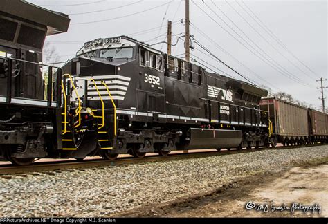 Ns 3652 Ge Et44ac Ns Memphis District