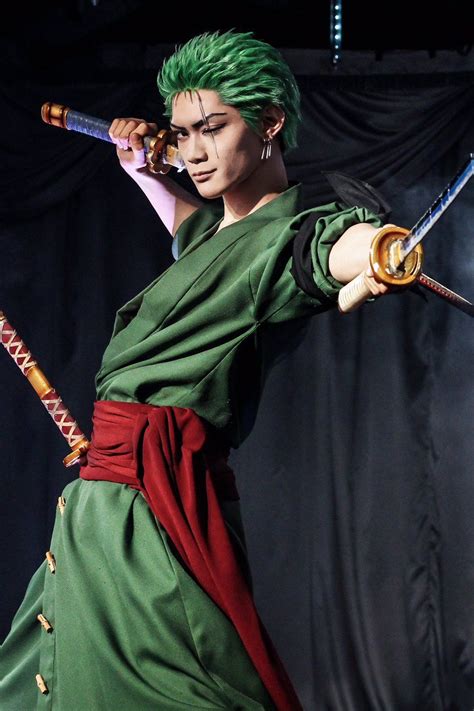One Piece Zoro Cosplay