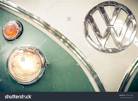 305 Vw Bus Logo Bilder Stockfotos Und Vektorgrafiken Shutterstock