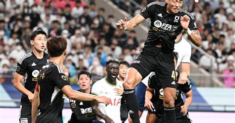 사진 정태욱머리로 차단