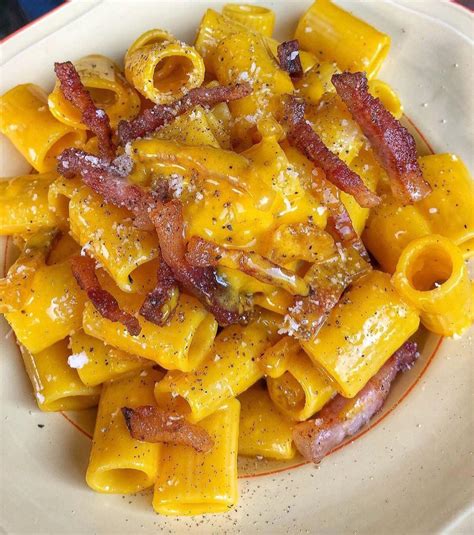 Pasta Guanciale Porcini E Pecorino At Tayla Thornton Blog