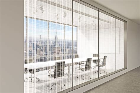 Linear Thick Imagic Glass