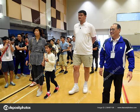 Yao Ming Wife