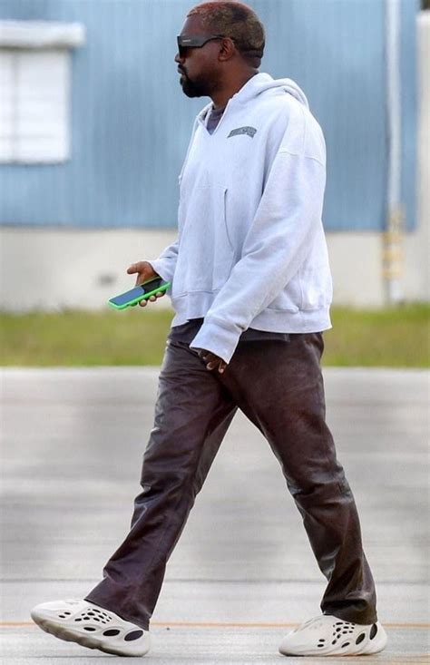 Pin By Theylovenardo On Mens Fashion Kanye West Outfits Yeezy Outfit