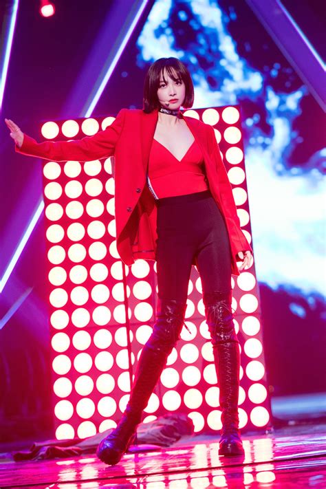 宋茜惊喜舞台助阵收官之夜 炙热舞魂燃遍全场