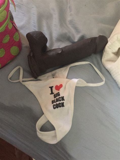 Jos3885 Qos Club Pin 62995409