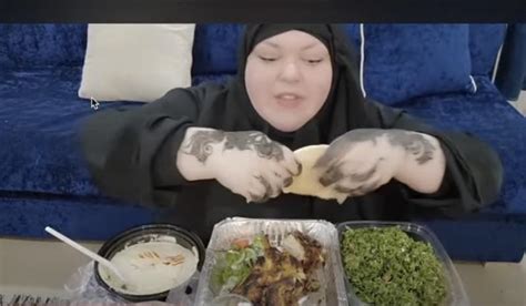 This Is An Edited Video She Saw How The Henna Made Her Hands Look And Still Opted To Publish