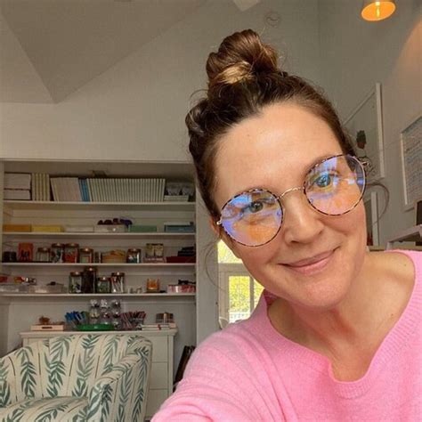 Drew Barrymore On Gettr Profile And Posts On Gettr