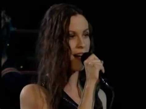 Alanis Morissette Hand In My Pocket Live Paris Bercy 1998 Youtube