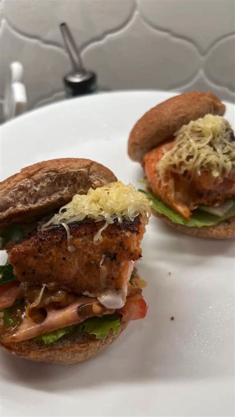 Salmon Sliders With Cheese And Veggies