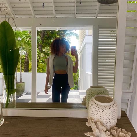 Sienna Evans 24 Hours In Briland Instagram