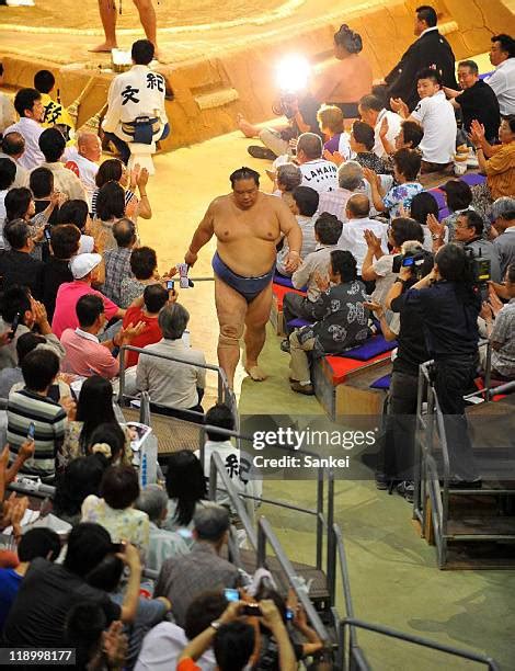 81 Ozeki Kaio Photos And High Res Pictures Getty Images