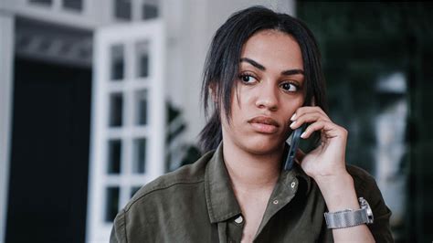 11 Subtle Signs Your Best Friend Is Secretly Pulling Away From You Yourtango