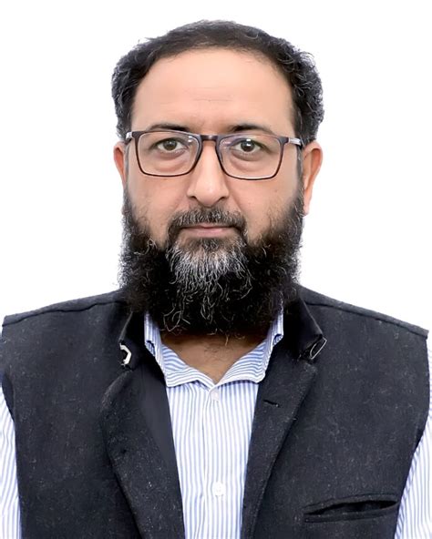 Amus Prof Asad Ullah Khan Wins Malaviya Memorial Award In Biotech