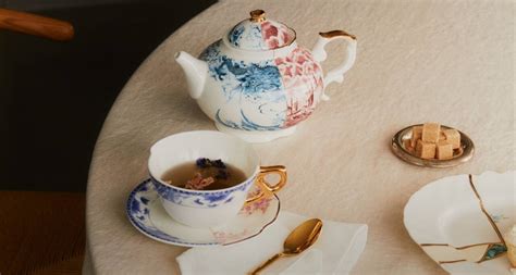 黑色的braid高花瓶 Zaha Hadid Design Mytheresa