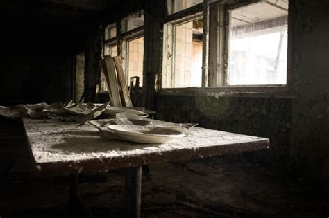 Premium Photo Abandoned Building