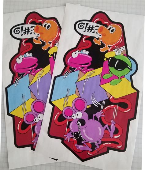 Qbert Cubes Side Art Escape Pod Online