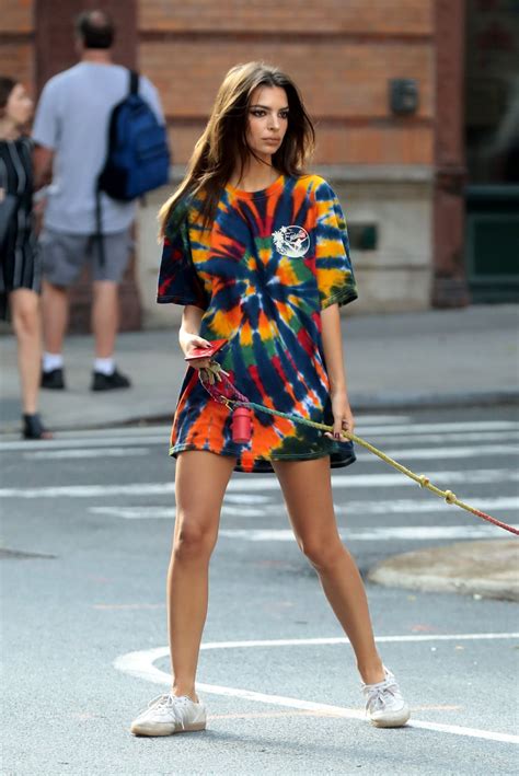 Emily Ratajkowski Street Style 09 11 2019 • Celebmafia